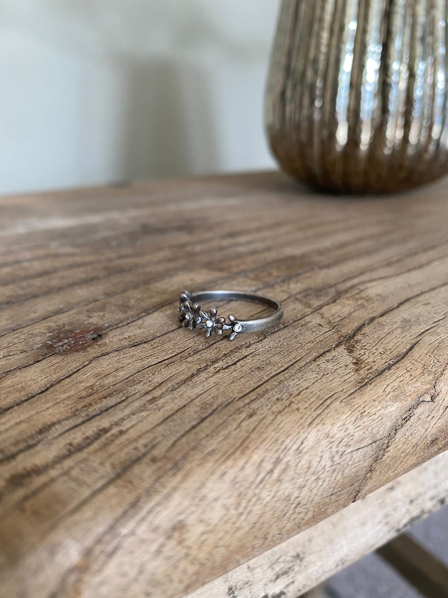 Vintage Daisy Chain Ring • [ worn + worn ]